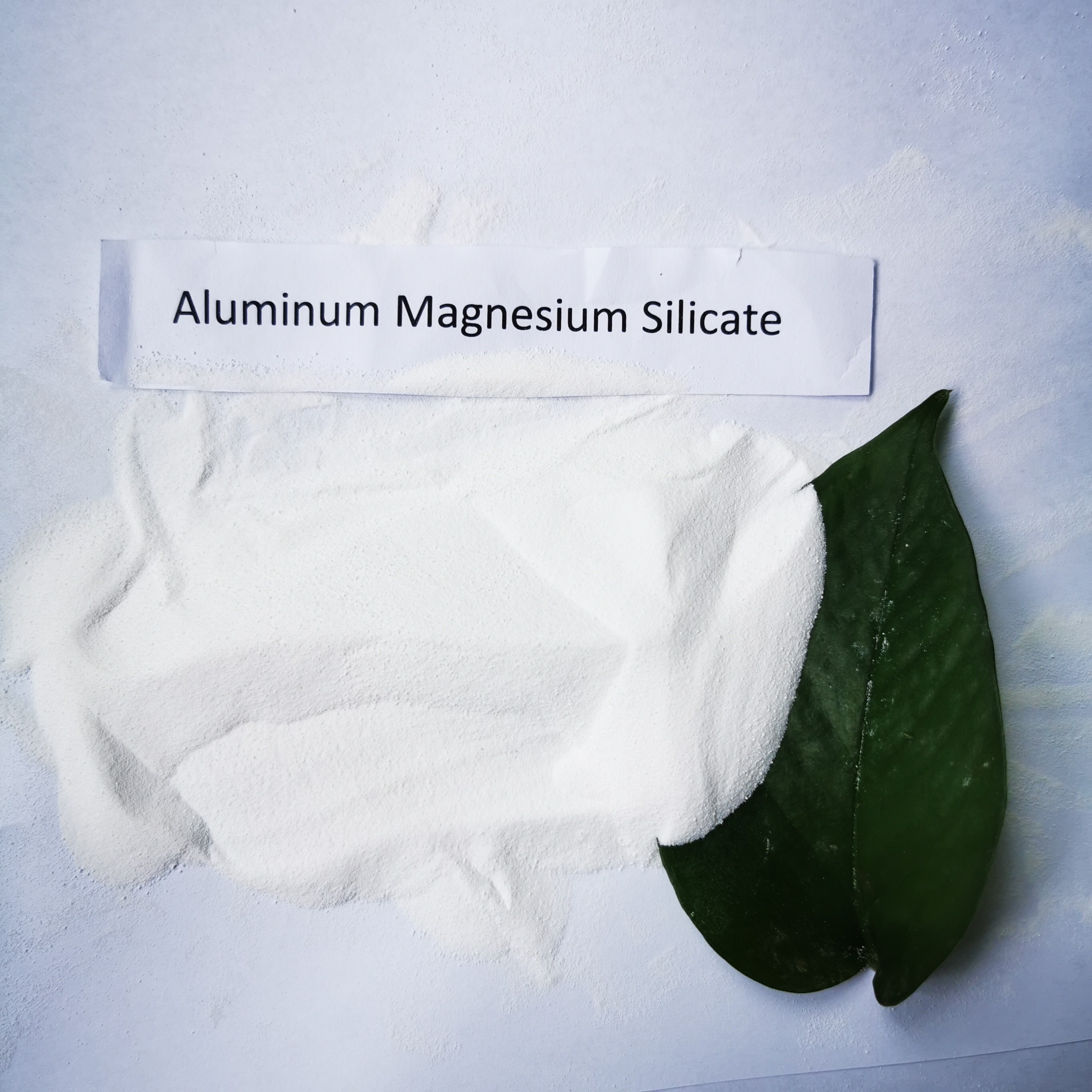 Magnesium Aluminum Silicate Powder - Adsorbent & Thickener